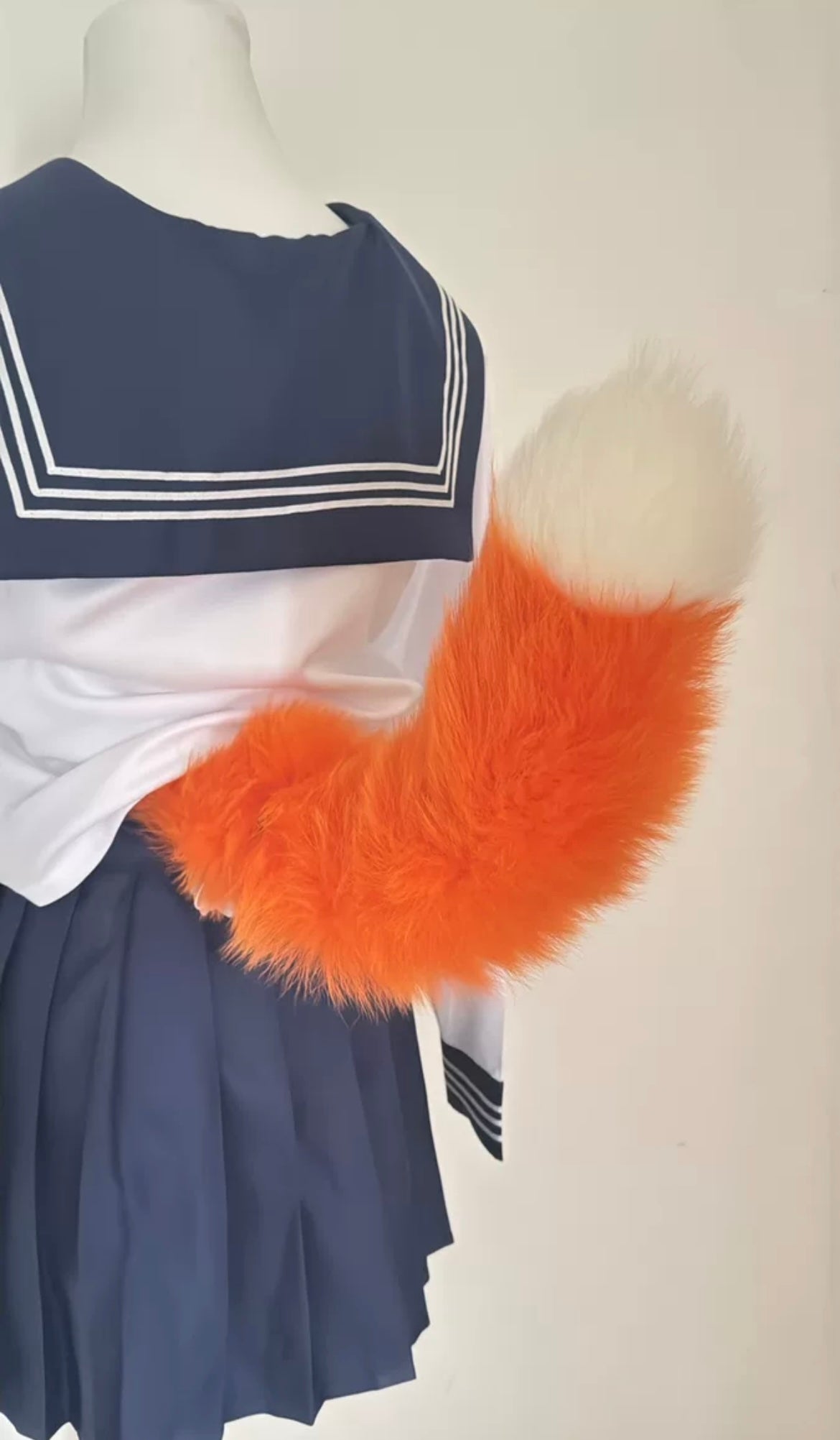 Ultra-Quiet Electric Fox Tail with Remote – Meow Fursuits