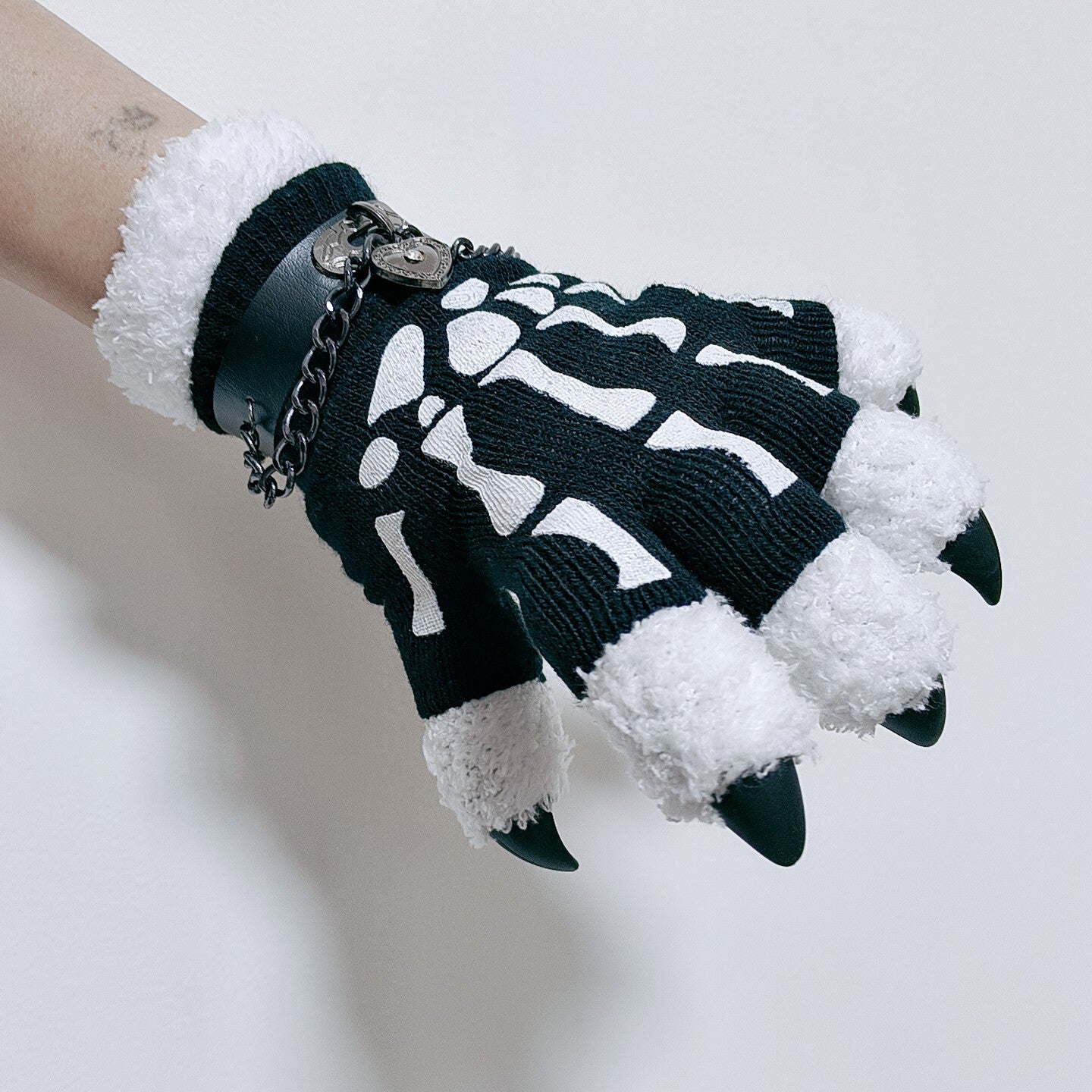 Dark Beast Claw | Furry Cosplay Gloves – Meow Fursuits